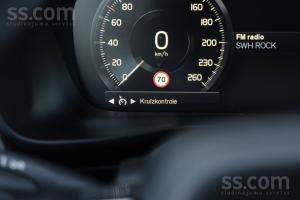 Melns Volvo XC40 2019 Rīga, ar dzinēja tilpumu 2.00 L un nobraukumu 125 tūkst. km par 20000 €, foto 15 vietnē AUTOMOTO.COM.LV