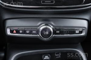 Melns Volvo XC40 2019 Rīga, ar dzinēja tilpumu 2.00 L un nobraukumu 125 tūkst. km par 20000 €, foto 23 vietnē AUTOMOTO.COM.LV