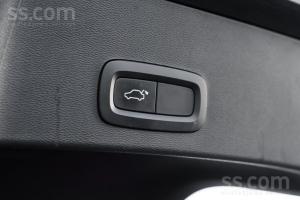 Melns Volvo XC40 2019 Rīga, ar dzinēja tilpumu 2.00 L un nobraukumu 125 tūkst. km par 20000 €, foto 29 vietnē AUTOMOTO.COM.LV