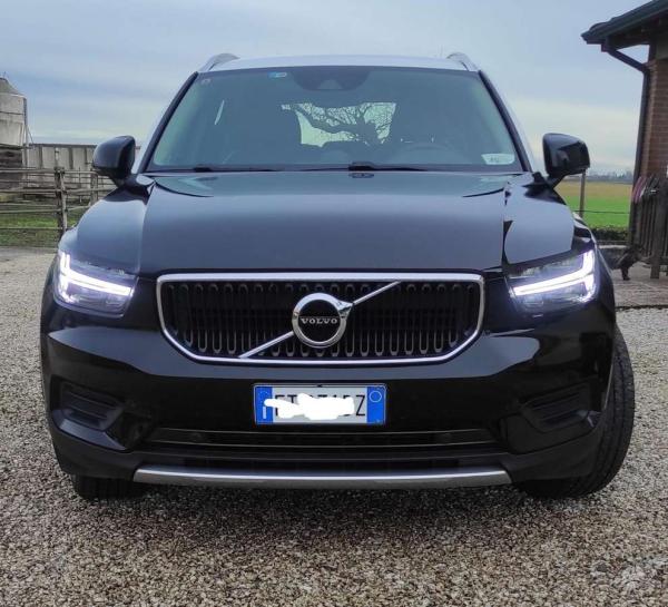 Черный Вольво XC40 2019 в Каунас, объемом двигателя 2.00 л и пробегом 150 тыс. км за 17950 €, фото 3 на AUTOMOTO.COM.LV