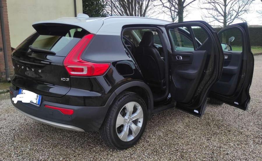 Черный Вольво XC40 2019 в Каунас, объемом двигателя 2.00 л и пробегом 150 тыс. км за 17950 €, фото 5 на AUTOMOTO.COM.LV