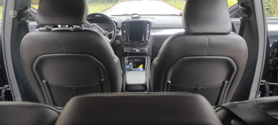 Черный Вольво XC40 2019 в Каунас, объемом двигателя 2.00 л и пробегом 150 тыс. км за 17950 €, фото 19 на AUTOMOTO.COM.LV