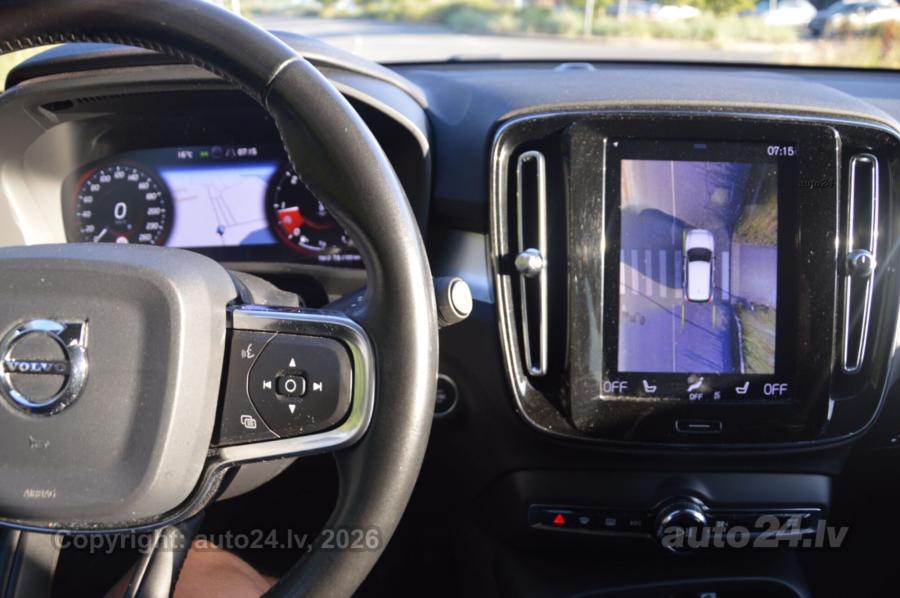 Черный Вольво XC40 2019 в Таллин, объемом двигателя 2.00 л и пробегом 129 тыс. км за 25000 €, фото 1 на AUTOMOTO.COM.LV