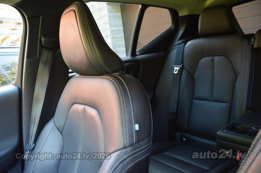 Черный Вольво XC40 2019 в Таллин, объемом двигателя 2.00 л и пробегом 129 тыс. км за 25000 €, фото 21 на AUTOMOTO.COM.LV