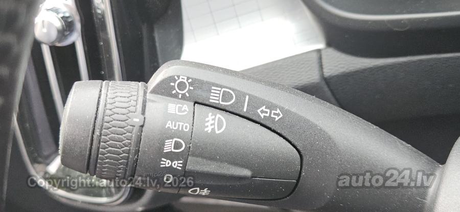 Черный Вольво XC40 2019 в Таллин, объемом двигателя 2.00 л и пробегом 129 тыс. км за 25000 €, фото 27 на AUTOMOTO.COM.LV