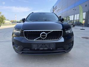 Black Volvo XC40 2019 in Panevezys, with an engine capacity of 1.97 L and mileage of 249 thousand km for 13999 €, photo 6 on AUTOMOTO.COM.LV