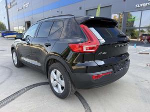 Black Volvo XC40 2019 in Panevezys, with an engine capacity of 1.97 L and mileage of 249 thousand km for 13999 €, photo 9 on AUTOMOTO.COM.LV