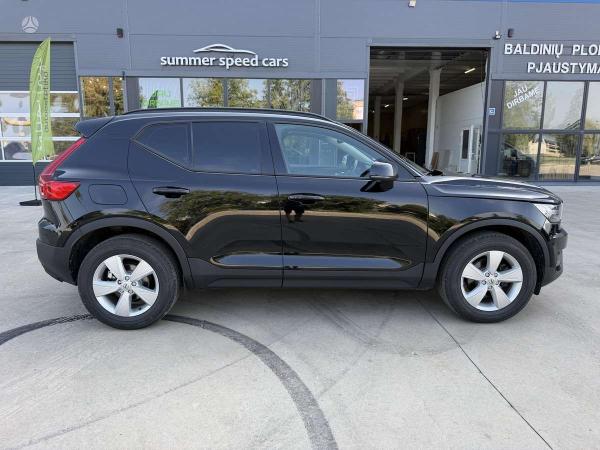 Black Volvo XC40 2019 in Panevezys, with an engine capacity of 1.97 L and mileage of 249 thousand km for 13999 €, photo 10 on AUTOMOTO.COM.LV