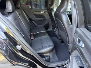 Black Volvo XC40 2019 in Panevezys, with an engine capacity of 1.97 L and mileage of 249 thousand km for 13999 €, photo 35 on AUTOMOTO.COM.LV