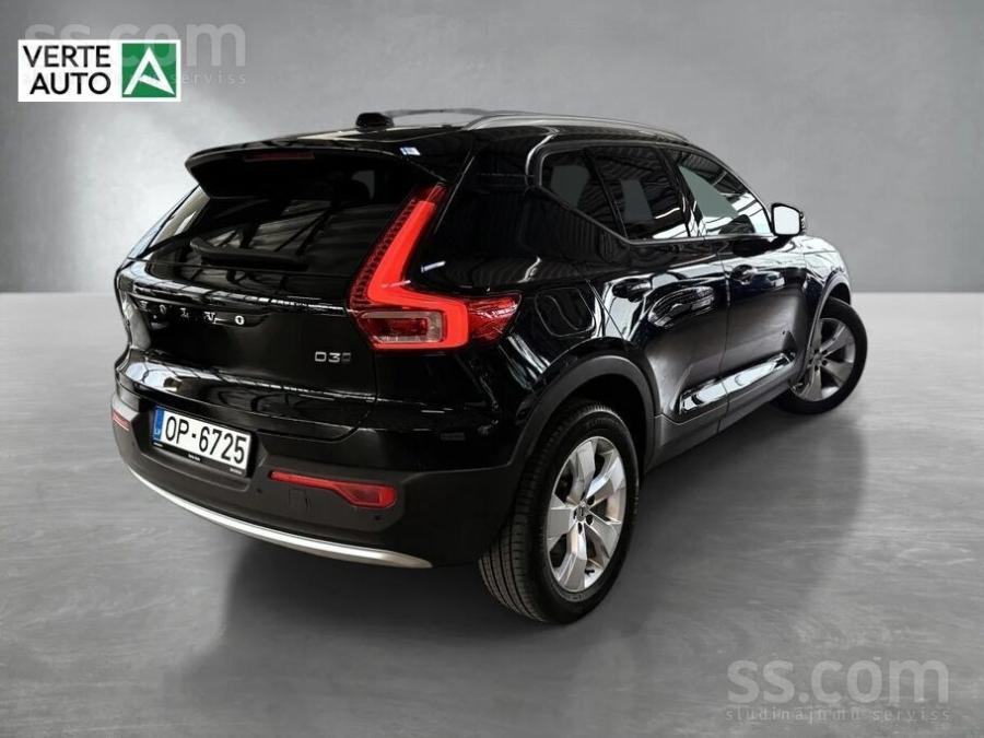 Black Volvo XC40 2019 in Riga, with an engine capacity of 2.00 L and mileage of 201 thousand km for 17990 €, photo 5 on AUTOMOTO.COM.LV