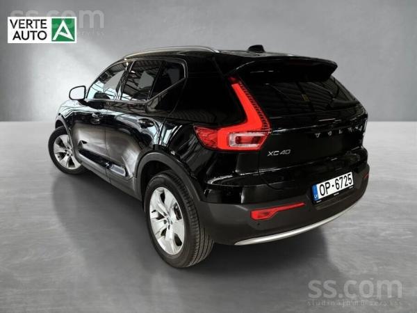Black Volvo XC40 2019 in Riga, with an engine capacity of 2.00 L and mileage of 201 thousand km for 17990 €, photo 6 on AUTOMOTO.COM.LV