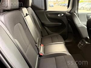 Black Volvo XC40 2019 in Riga, with an engine capacity of 2.00 L and mileage of 201 thousand km for 17990 €, photo 24 on AUTOMOTO.COM.LV