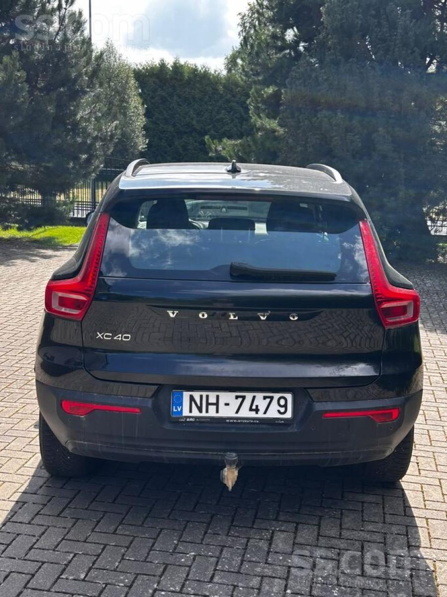Черный Вольво XC40 2019 в Салдус, объемом двигателя 2.00 л и пробегом 168 тыс. км за 16100 €, фото 6 на AUTOMOTO.COM.LV