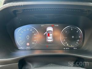 Черный Вольво XC40 2019 в Салдус, объемом двигателя 2.00 л и пробегом 168 тыс. км за 16100 €, фото 10 на AUTOMOTO.COM.LV