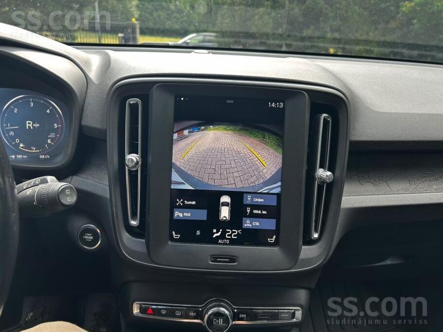 Черный Вольво XC40 2019 в Салдус, объемом двигателя 2.00 л и пробегом 168 тыс. км за 16100 €, фото 14 на AUTOMOTO.COM.LV