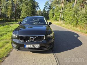 Черный Вольво XC40 2019 в Рига, объемом двигателя 1.50 л и пробегом 119 тыс. км за 18000 €, фото 3 на AUTOMOTO.COM.LV