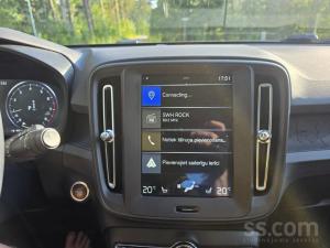 Черный Вольво XC40 2019 в Рига, объемом двигателя 1.50 л и пробегом 119 тыс. км за 18000 €, фото 10 на AUTOMOTO.COM.LV