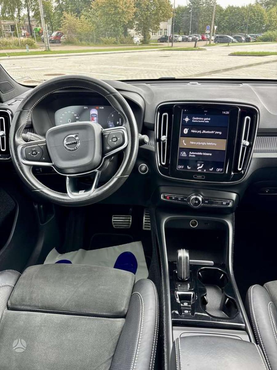 Melns Volvo XC40 2019 Tauragė, ar dzinēja tilpumu 1.97 L un nobraukumu 220 tūkst. km par 16500 €, foto 15 vietnē AUTOMOTO.COM.LV
