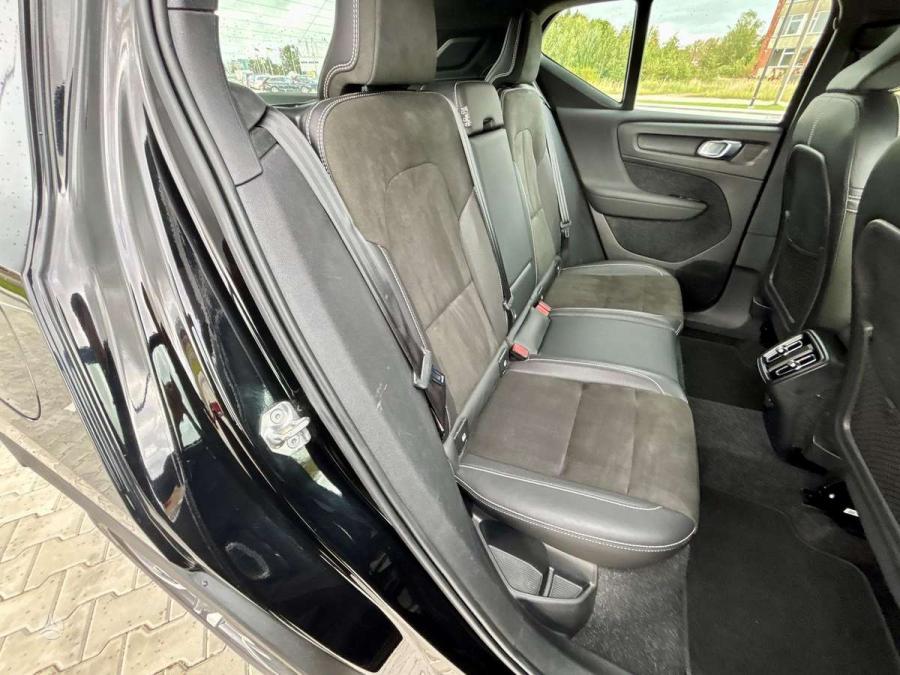 Melns Volvo XC40 2019 Tauragė, ar dzinēja tilpumu 1.97 L un nobraukumu 220 tūkst. km par 16500 €, foto 20 vietnē AUTOMOTO.COM.LV