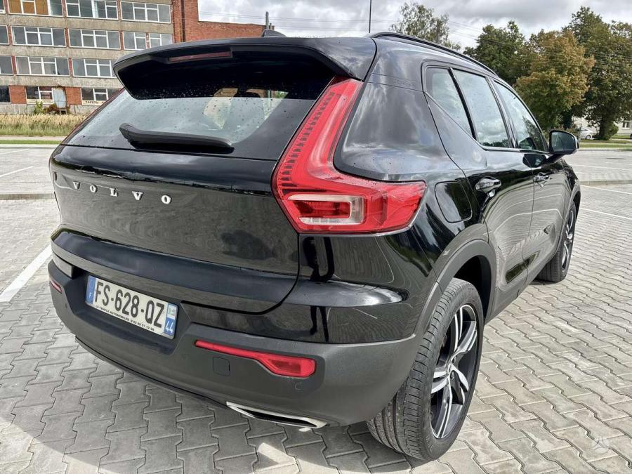 Melns Volvo XC40 2019 Tauragė, ar dzinēja tilpumu 1.97 L un nobraukumu 220 tūkst. km par 16500 €, foto 29 vietnē AUTOMOTO.COM.LV