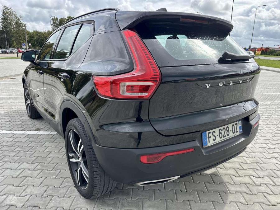 Melns Volvo XC40 2019 Tauragė, ar dzinēja tilpumu 1.97 L un nobraukumu 220 tūkst. km par 16500 €, foto 31 vietnē AUTOMOTO.COM.LV
