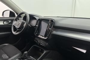 Melns Volvo XC40 2020 Kauņa, ar dzinēja tilpumu 0.00 L un nobraukumu 78 tūkst. km par 29307 €, foto 24 vietnē AUTOMOTO.COM.LV