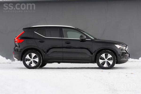 Melns Volvo XC40 2020 Jelgava, ar dzinēja tilpumu 1.50 L un nobraukumu 204 tūkst. km par 20500 €, foto 4 vietnē AUTOMOTO.COM.LV