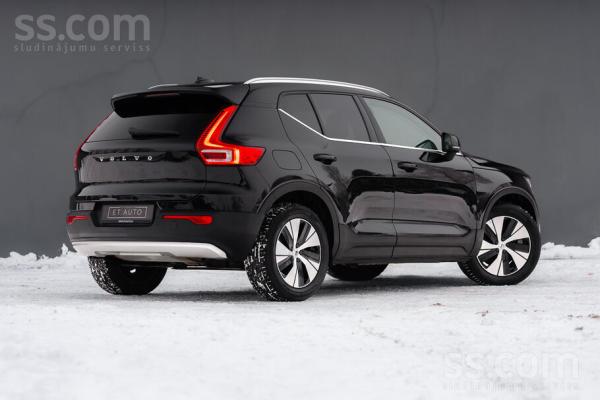 Melns Volvo XC40 2020 Jelgava, ar dzinēja tilpumu 1.50 L un nobraukumu 204 tūkst. km par 20500 €, foto 5 vietnē AUTOMOTO.COM.LV