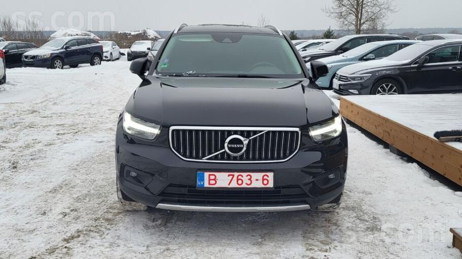 Melns Volvo XC40 2020 Rīga, ar dzinēja tilpumu 1.50 L un nobraukumu 169 tūkst. km par 21500 €, foto 3 vietnē AUTOMOTO.COM.LV