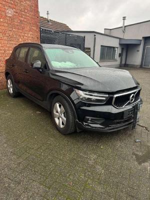 Melns Volvo XC40 2020 Kauņa, ar dzinēja tilpumu 1.97 L un nobraukumu 100 tūkst. km par 9450 €, foto  vietnē AUTOMOTO.COM.LV