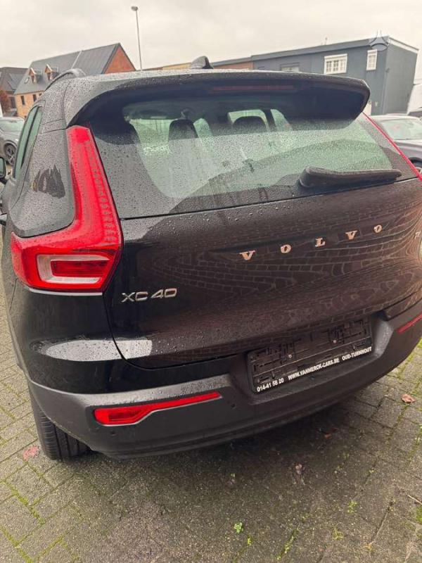 Black Volvo XC40 2020 in Kaunas, with an engine capacity of 1.97 L and mileage of 100 thousand km for 9450 €, photo 5 on AUTOMOTO.COM.LV