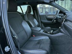 Black Volvo XC40 2020 in Kaunas, with an engine capacity of 0.00 L and mileage of 178 thousand km for 20500 €, photo 10 on AUTOMOTO.COM.LV