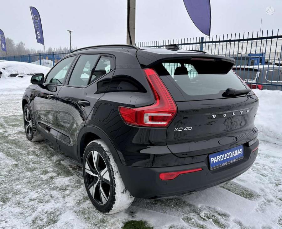 Melns Volvo XC40 2020 Panevēža, ar dzinēja tilpumu 0.00 L un nobraukumu 210 tūkst. km par 18500 €, foto 10 vietnē AUTOMOTO.COM.LV