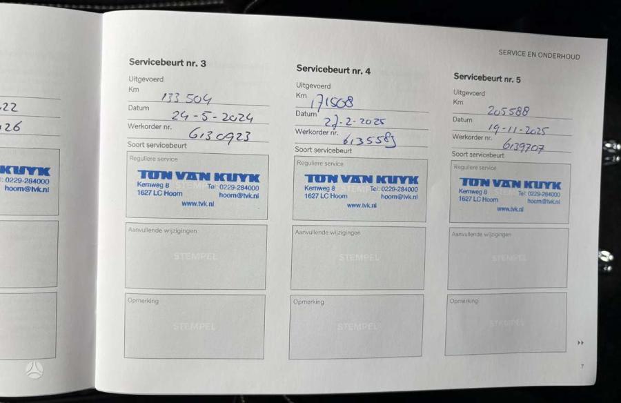 Black Volvo XC40 2020 in Panevezys, with an engine capacity of 0.00 L and mileage of 210 thousand km for 18500 €, photo 35 on AUTOMOTO.COM.LV