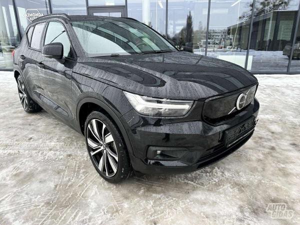Melns Volvo XC40 2020 Kauņa, ar dzinēja tilpumu 0.00 L un nobraukumu 227 tūkst. km par 17200 €, foto 2 vietnē AUTOMOTO.COM.LV