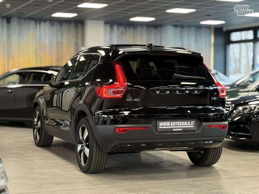 Melns Volvo XC40 2020 Klaipėda, ar dzinēja tilpumu 2.00 L un nobraukumu 75 tūkst. km par 21950 €, foto 16 vietnē AUTOMOTO.COM.LV