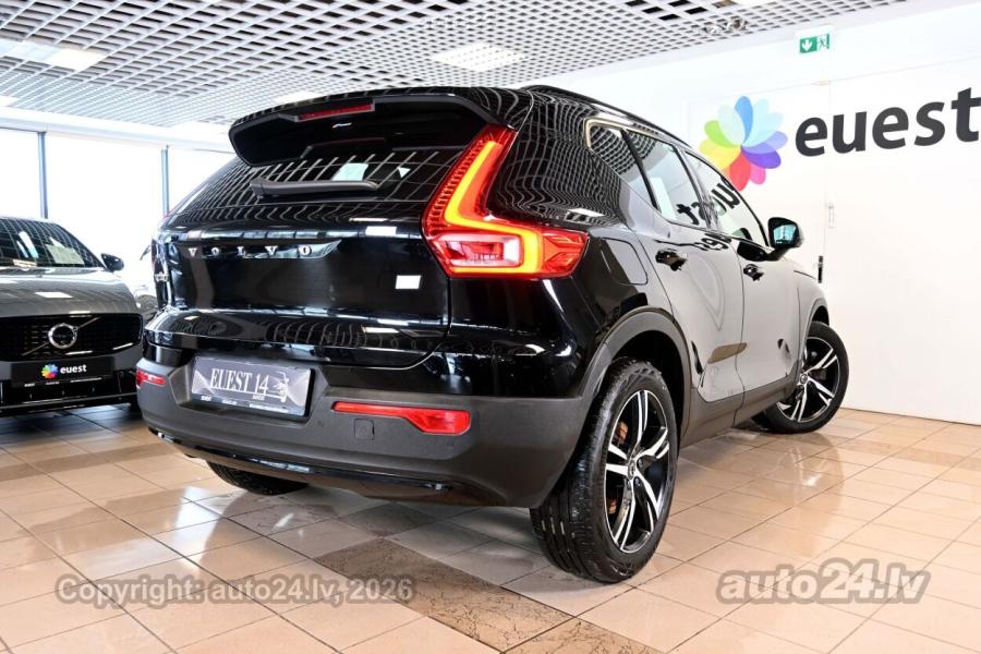 Black Volvo XC40 2020 in Tallinn, with an engine capacity of 1.50 L and mileage of 93 thousand km for 28880 €, photo 5 on AUTOMOTO.COM.LV