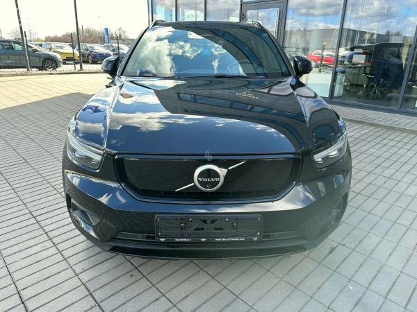 Black Volvo XC40 2020 in Kaunas, with an engine capacity of 0.00 L and mileage of 227 thousand km for 17900 €, photo 2 on AUTOMOTO.COM.LV