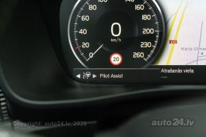 Melns Volvo XC40 2020 Rīga, ar dzinēja tilpumu 2.00 L un nobraukumu 149 tūkst. km par 22443 €, foto 13 vietnē AUTOMOTO.COM.LV
