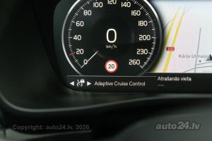 Melns Volvo XC40 2020 Rīga, ar dzinēja tilpumu 2.00 L un nobraukumu 149 tūkst. km par 22443 €, foto 14 vietnē AUTOMOTO.COM.LV