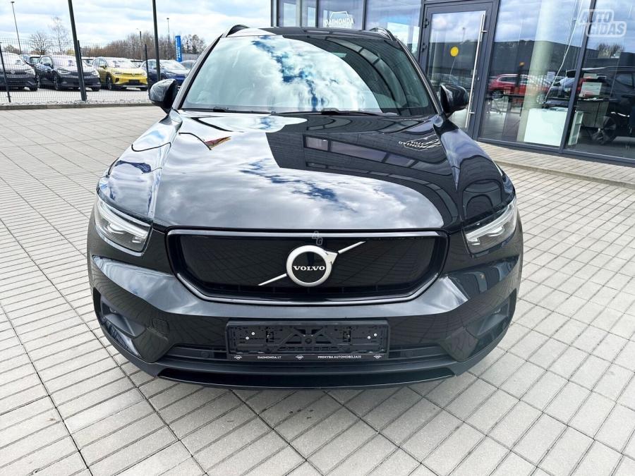 Melns Volvo XC40 2020 Kauņa, ar dzinēja tilpumu 0.00 L un nobraukumu 203 tūkst. km par 19500 €, foto 3 vietnē AUTOMOTO.COM.LV