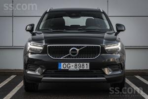 Black Volvo XC40 2020 in Riga, with an engine capacity of 1.50 L and mileage of 74 thousand km for 22950 €, photo 3 on AUTOMOTO.COM.LV