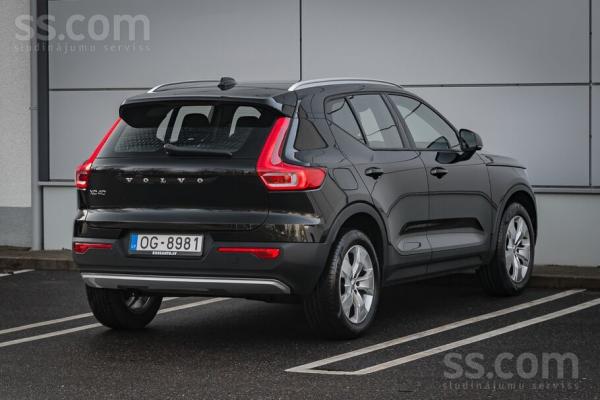 Черный Вольво XC40 2020 в Рига, объемом двигателя 1.50 л и пробегом 74 тыс. км за 22950 €, фото 4 на AUTOMOTO.COM.LV