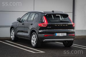 Black Volvo XC40 2020 in Riga, with an engine capacity of 1.50 L and mileage of 74 thousand km for 22950 €, photo 7 on AUTOMOTO.COM.LV