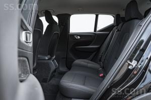 Black Volvo XC40 2020 in Riga, with an engine capacity of 1.50 L and mileage of 74 thousand km for 22950 €, photo 12 on AUTOMOTO.COM.LV