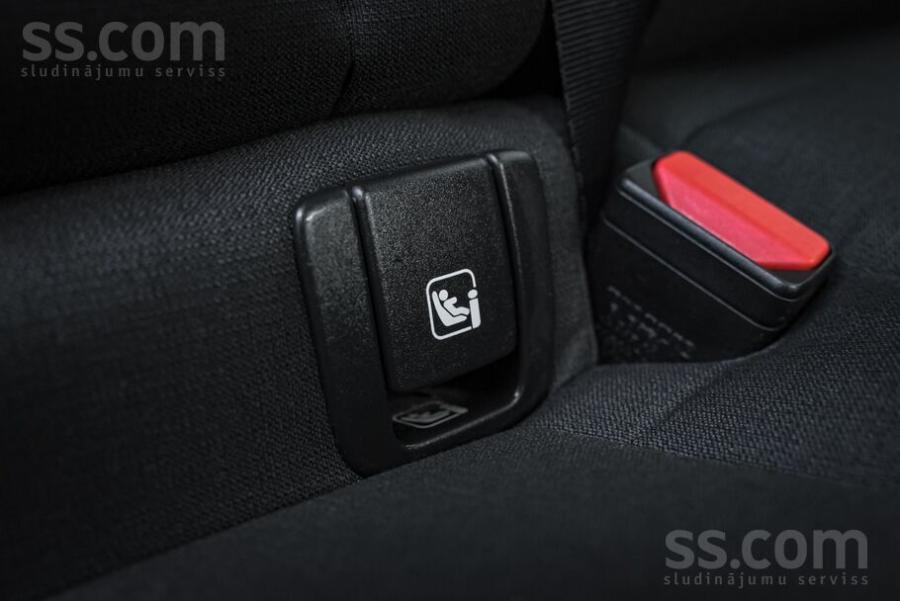 Black Volvo XC40 2020 in Riga, with an engine capacity of 1.50 L and mileage of 74 thousand km for 22950 €, photo 14 on AUTOMOTO.COM.LV