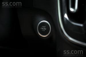 Black Volvo XC40 2020 in Riga, with an engine capacity of 1.50 L and mileage of 74 thousand km for 22950 €, photo 22 on AUTOMOTO.COM.LV