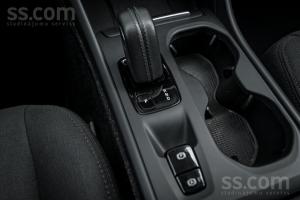 Black Volvo XC40 2020 in Riga, with an engine capacity of 1.50 L and mileage of 74 thousand km for 22950 €, photo 23 on AUTOMOTO.COM.LV