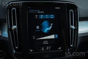 Black Volvo XC40 2020 in Riga, with an engine capacity of 1.50 L and mileage of 74 thousand km for 22950 €, photo 27 on AUTOMOTO.COM.LV