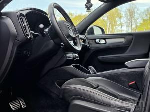 Melns Volvo XC40 2020 Jelgava, ar dzinēja tilpumu 2.00 L un nobraukumu 213 tūkst. km par 24900 €, foto 12 vietnē AUTOMOTO.COM.LV